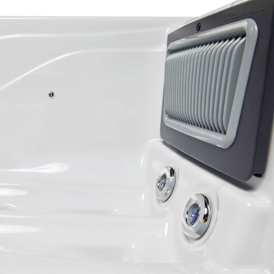 Pluto - Wellis hot tub