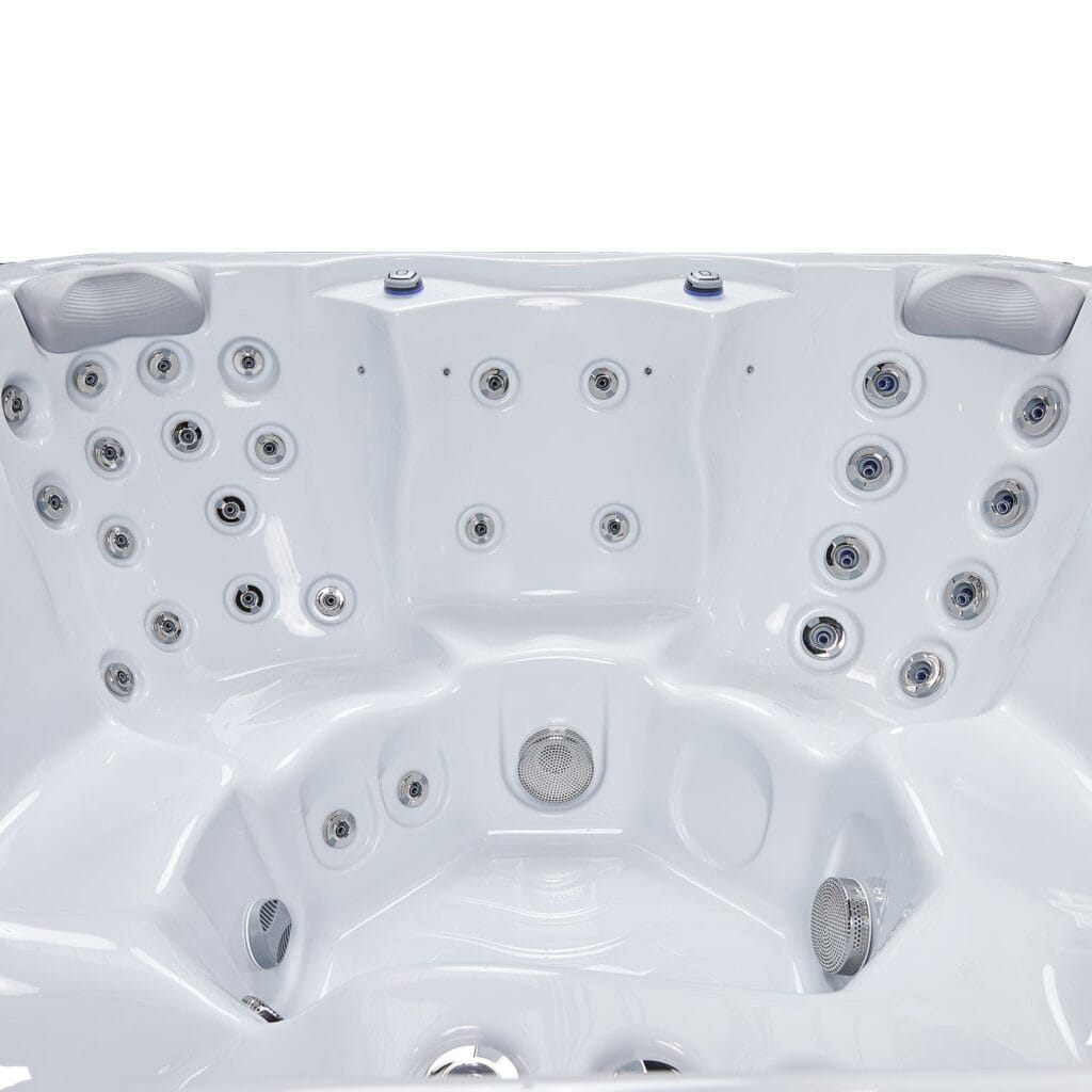 Prague Life - Wellis hot tub