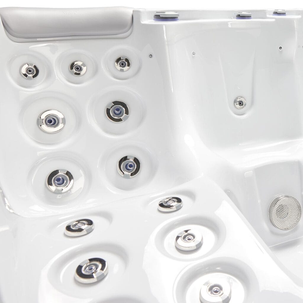 Jupiter - Wellis hot tub