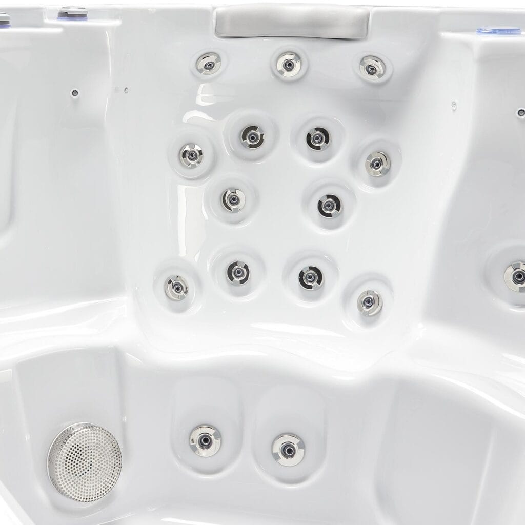 Jupiter - Wellis hot tub