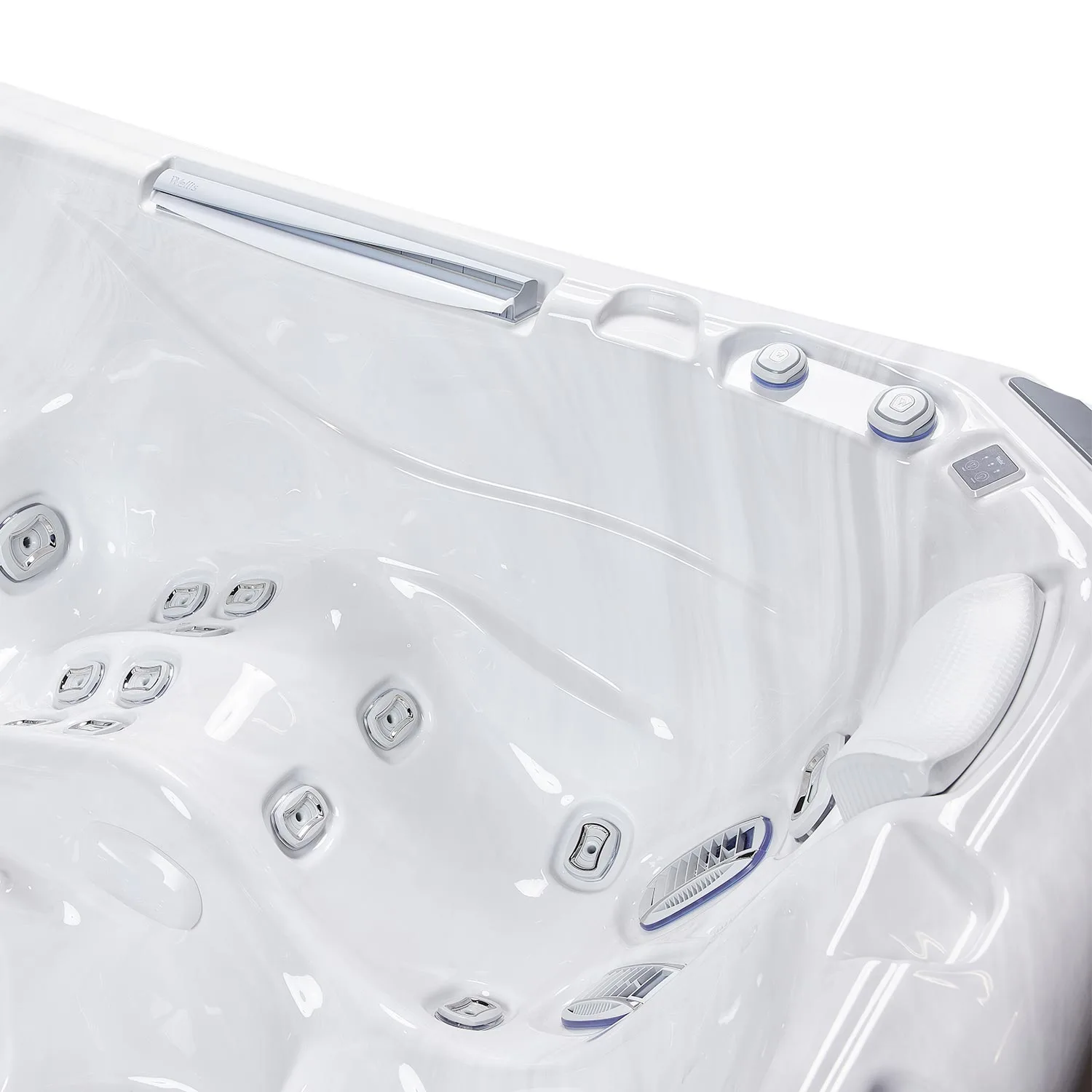 Kilimanjaro Life Essential - Wellis hot tub